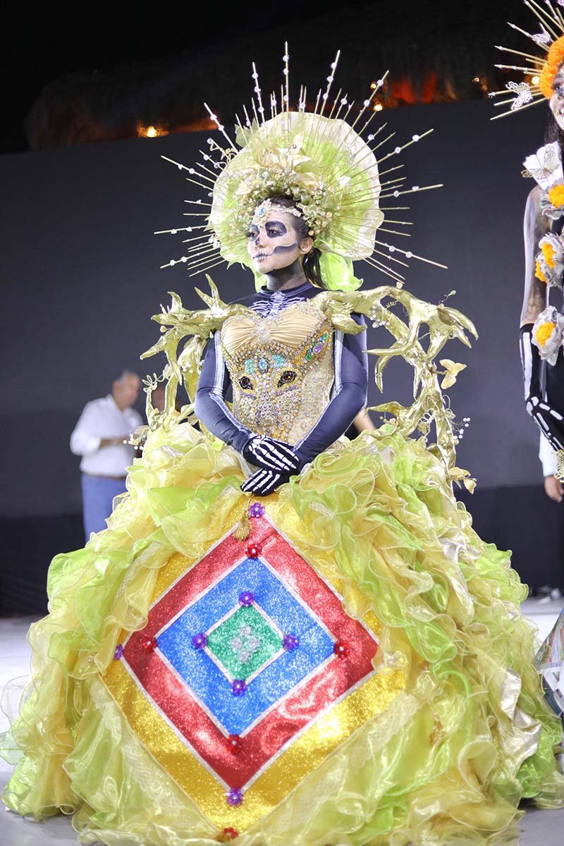 Concurso de Catrinas deslumbra en Sayulita | On Bahia Magazine Destinos